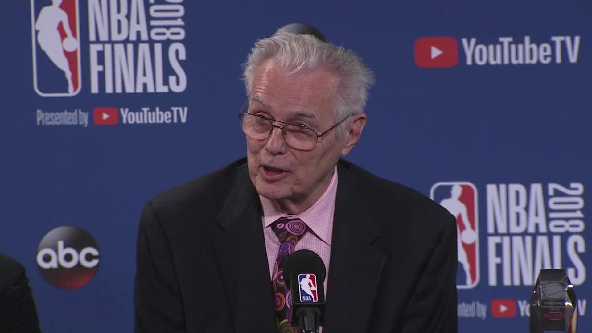 Doug Moe receives 2018 Chuck Daly Lifetime Achievement Award | NBA.com