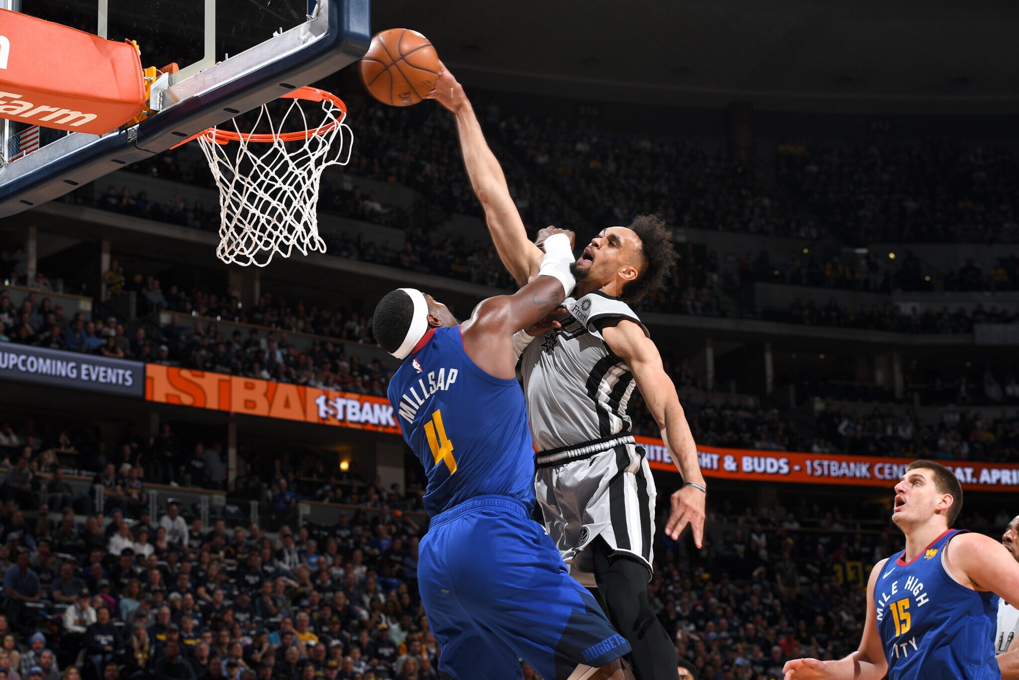 Spurs sign Derrick White to contract extension | NBA.com