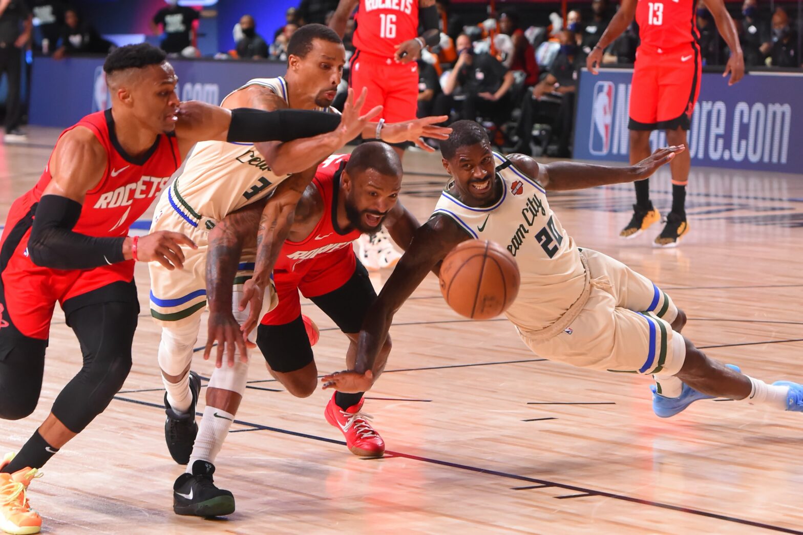 Bucks and Rockets' respective strengths, flaws on full display in ...