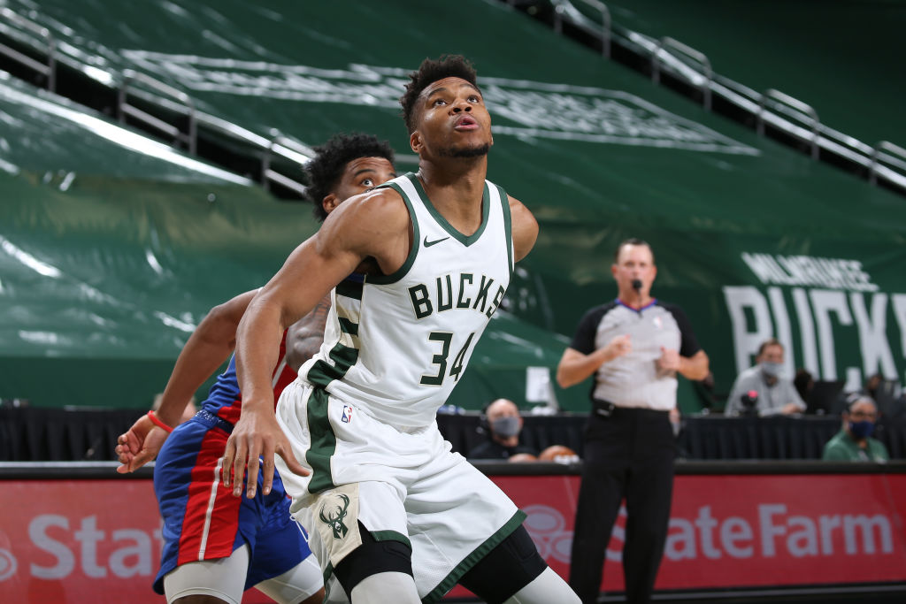 Bucks Vs Pistons Starting Lineup at Shaun Williamson blog