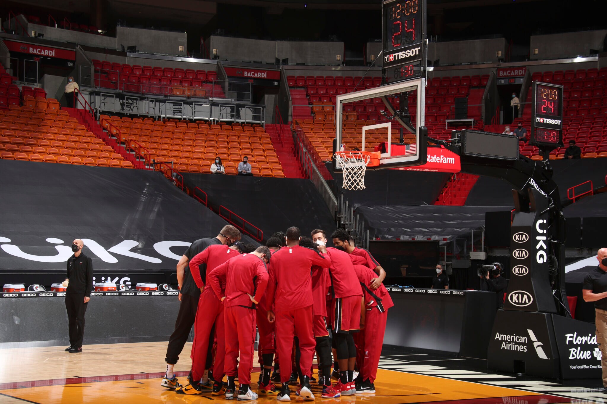 Heat planning to bring back some fans, with help from dogs | NBA.com