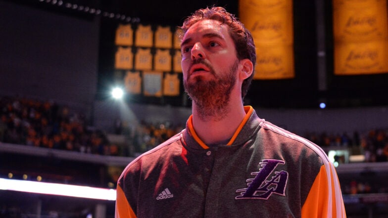 Pau Gasol announces he is signing with FC Barcelona | NBA.com