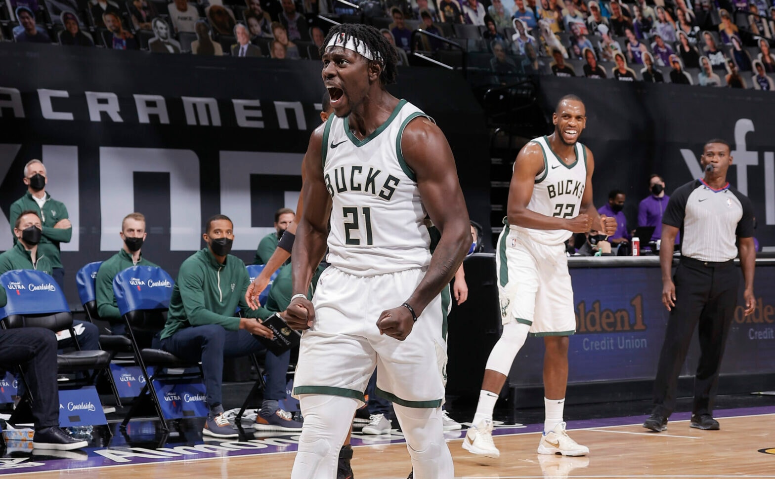 Jrue Holiday agrees to 4-year contract extension with Bucks | NBA.com