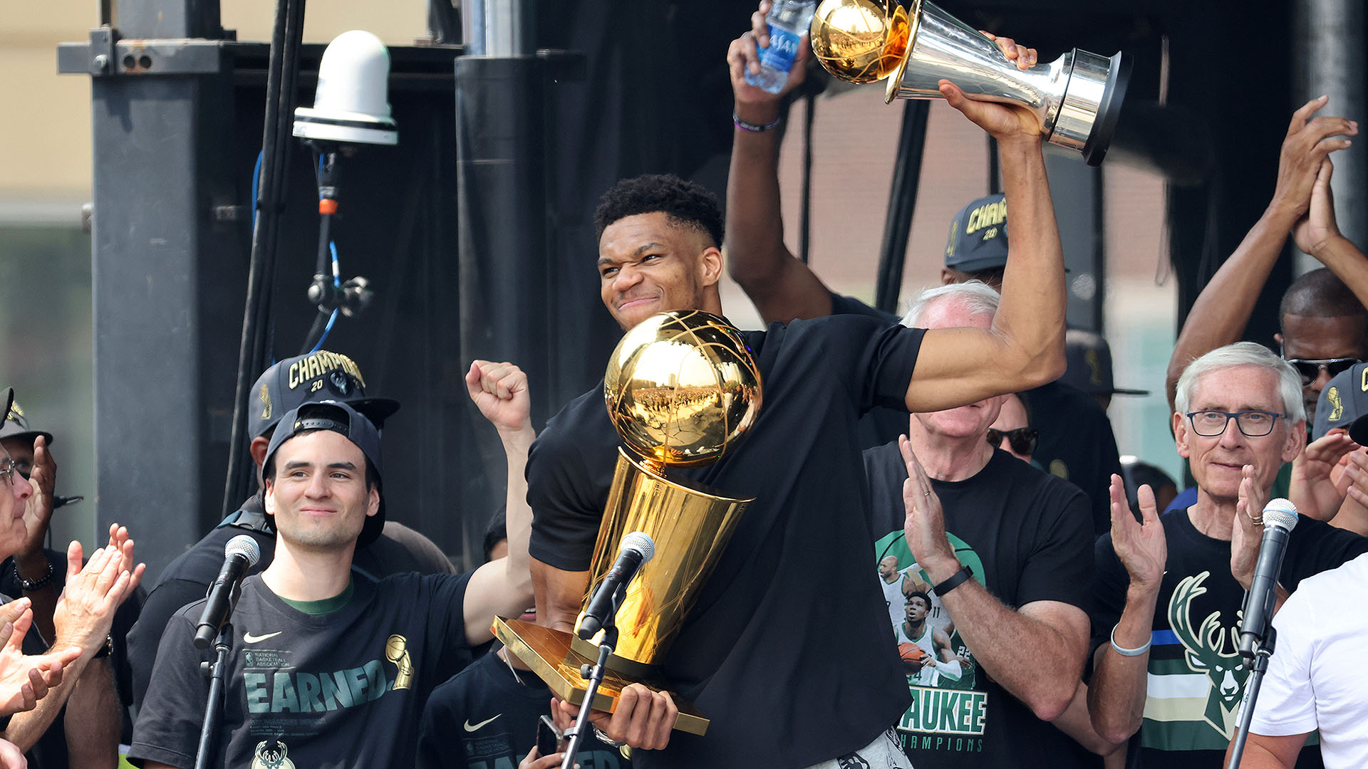 The official site of the NBA for the latest NBA Scores, Stats & News ...