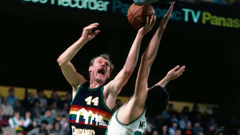 Legends profile: Dan Issel | NBA.com