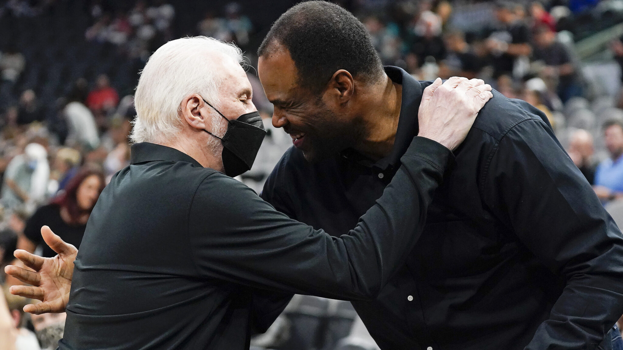 Photos: Hollywood stars, famous faces highlight opening nights | NBA.com