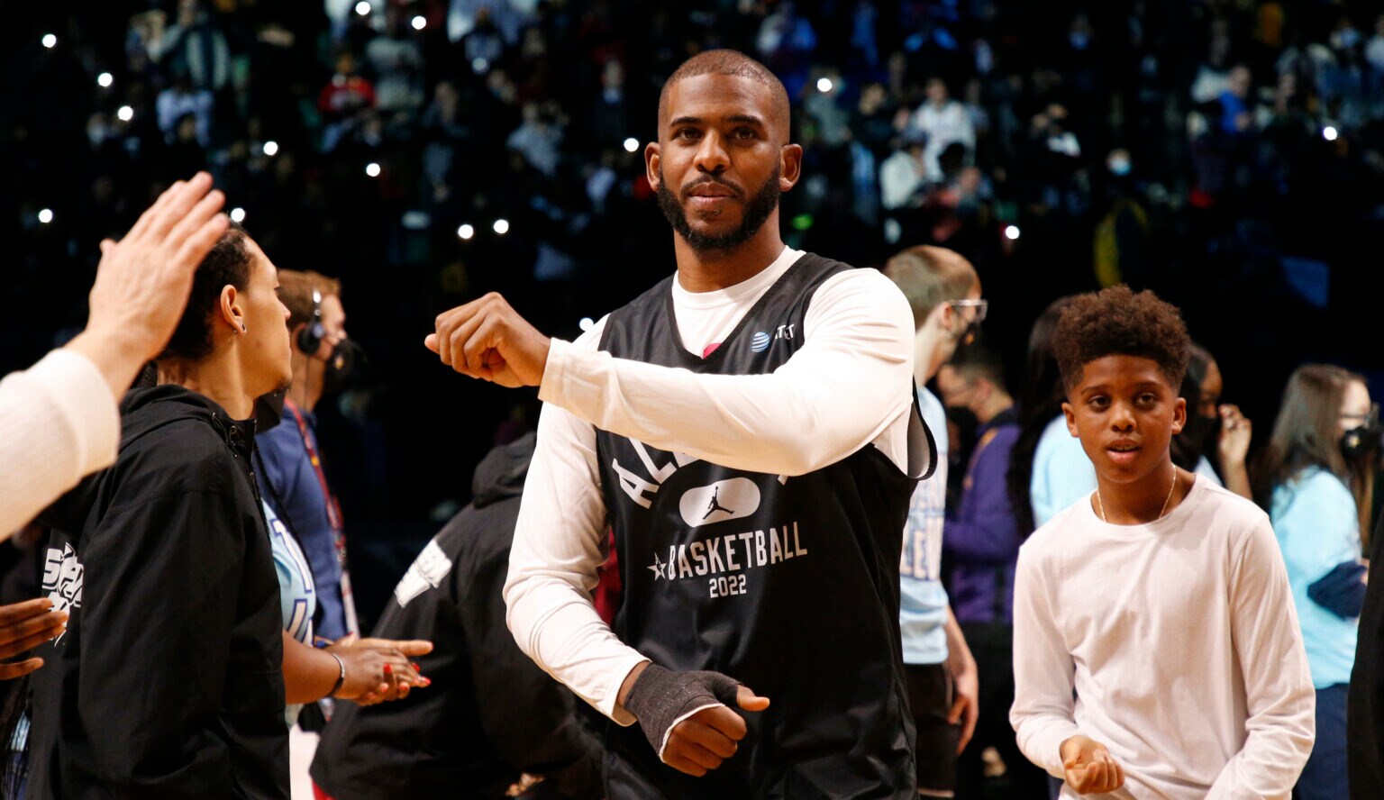 Report: Chris Paul to miss at least 6-8 weeks with avulsion fracture in ...
