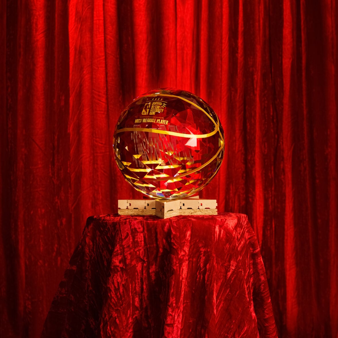 NBA unveils reimagined Kobe Bryant Trophy for Kia All-Star Game MVP ...