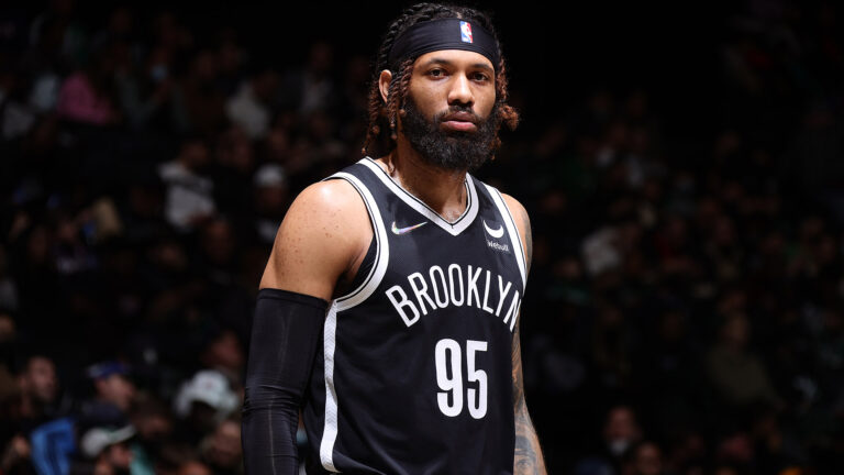 Bucks make it official, sign DeAndre' Bembry | NBA.com