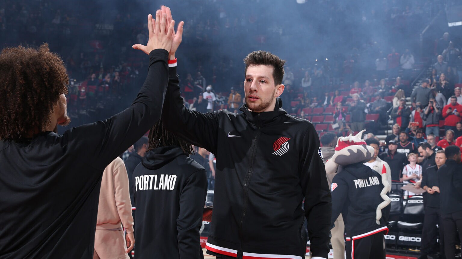 Blazers sign Kris Dunn and Drew Eubanks for remainder of 2021-22 season ...