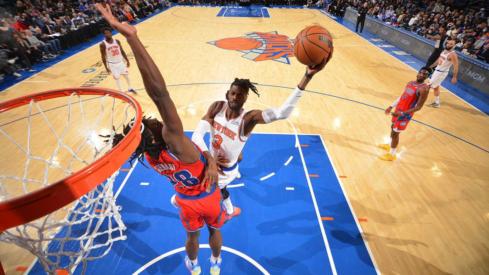 Knicks trade Alec Burks, Nerlens Noel to Pistons | NBA.com