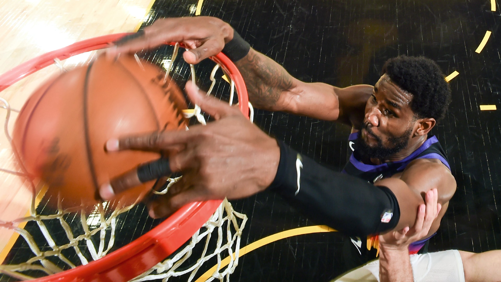 Suns re-sign Deandre Ayton to multiyear contract | NBA.com