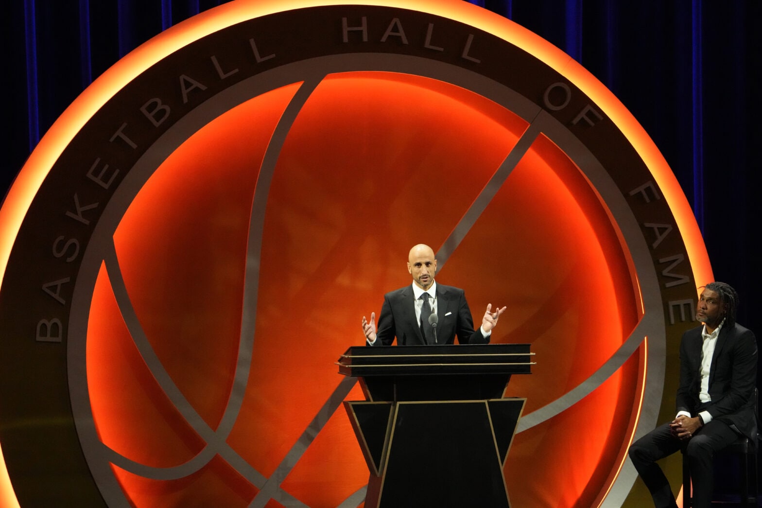 For one night, 'glue guy' Manu Ginobili's star shines brightest at ...