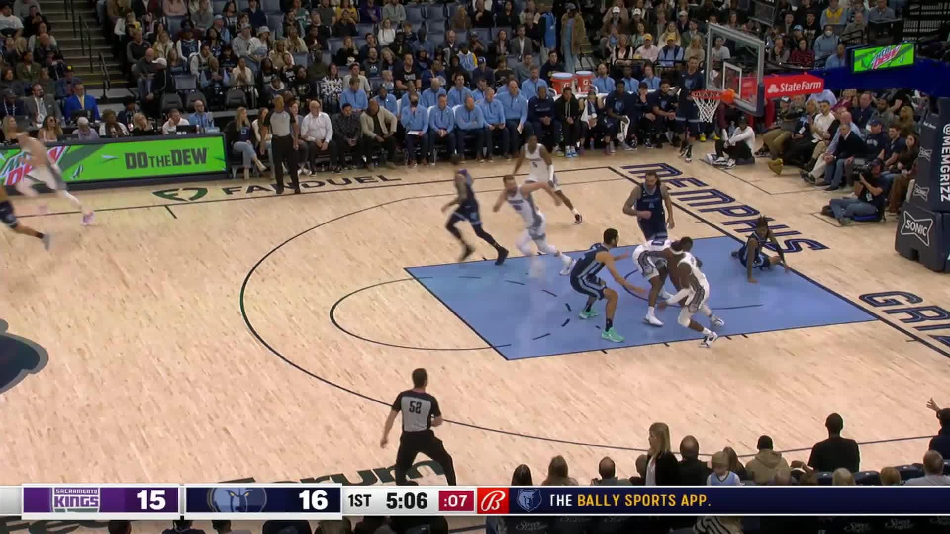 Matt Bonner Dunk Explosion