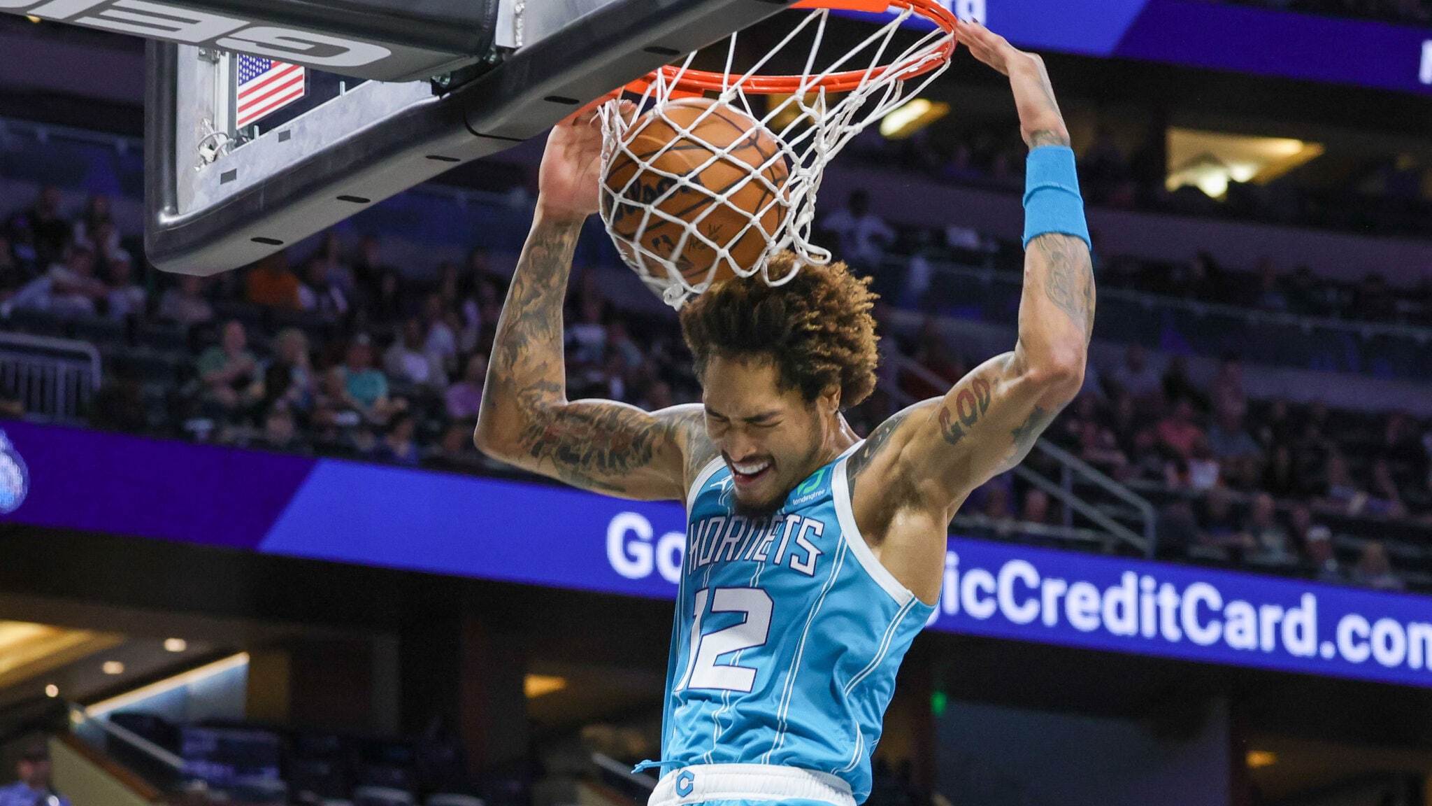 Kelly Oubre Jr. signs reported 1-year deal with 76ers | NBA.com