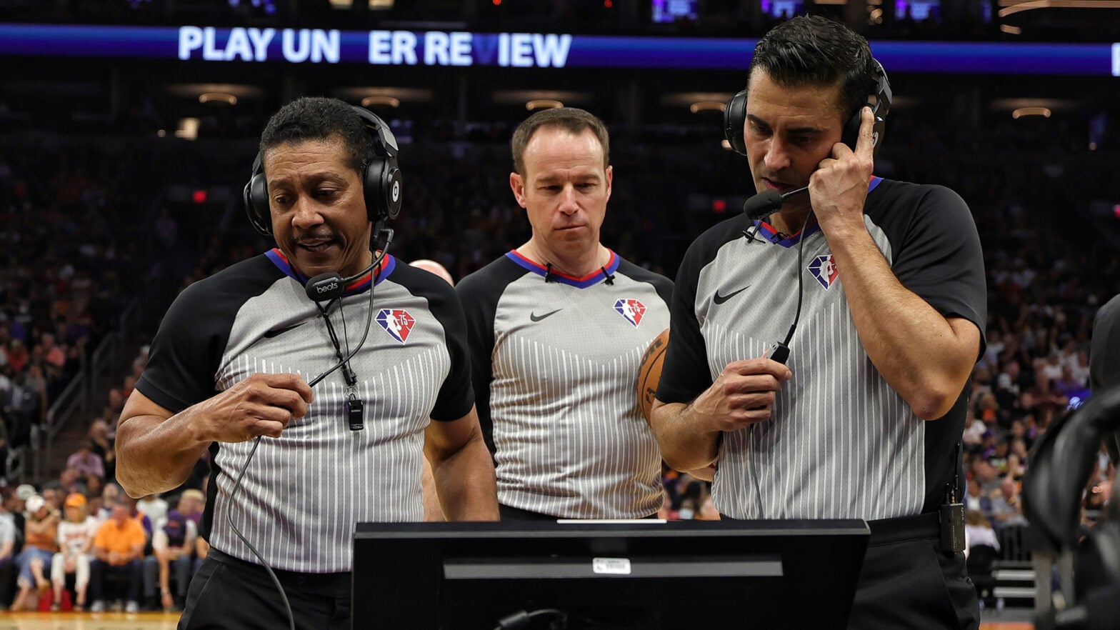NBA referees prepare for 15-game slate ahead of Election Day 2022 | NBA.com
