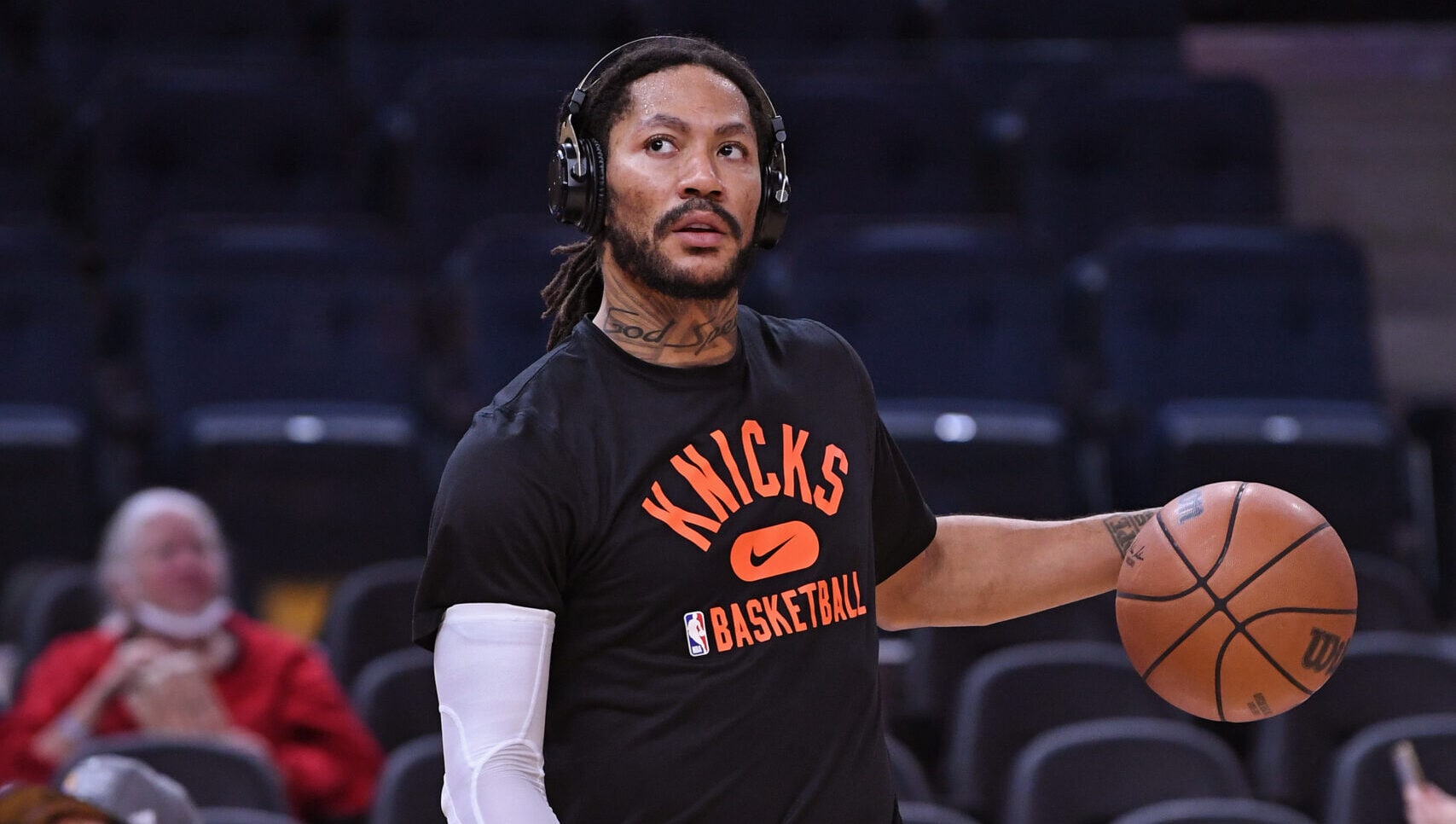 How Derrick Rose evolved from youngest MVP to bench veteran | NBA.com