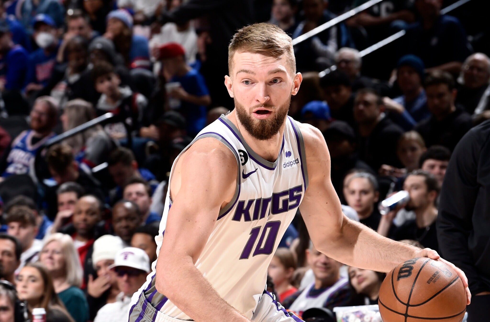 Sacramento Kings center Domantas Sabonis diagnosed with right thumb ...