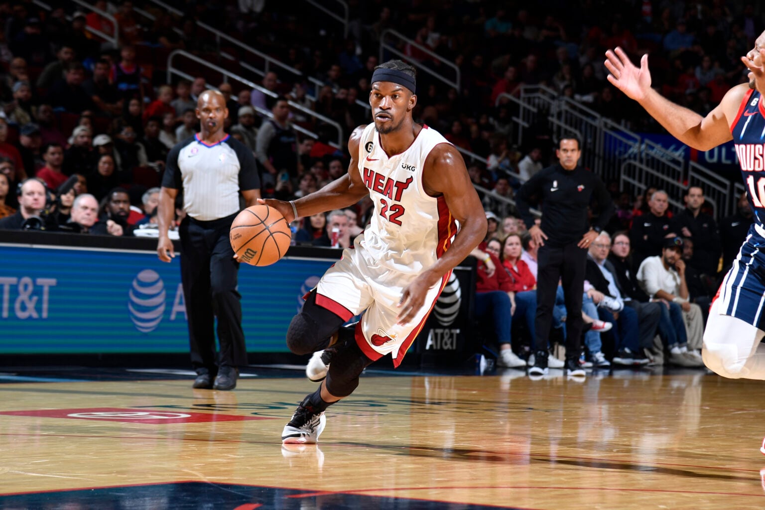 8 things to know ahead of Spurs-Heat matchup in NBA Mexico City Game ...