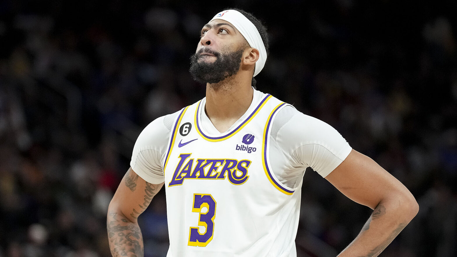 Lakers' Anthony Davis (stress injury) out indefinitely | NBA.com