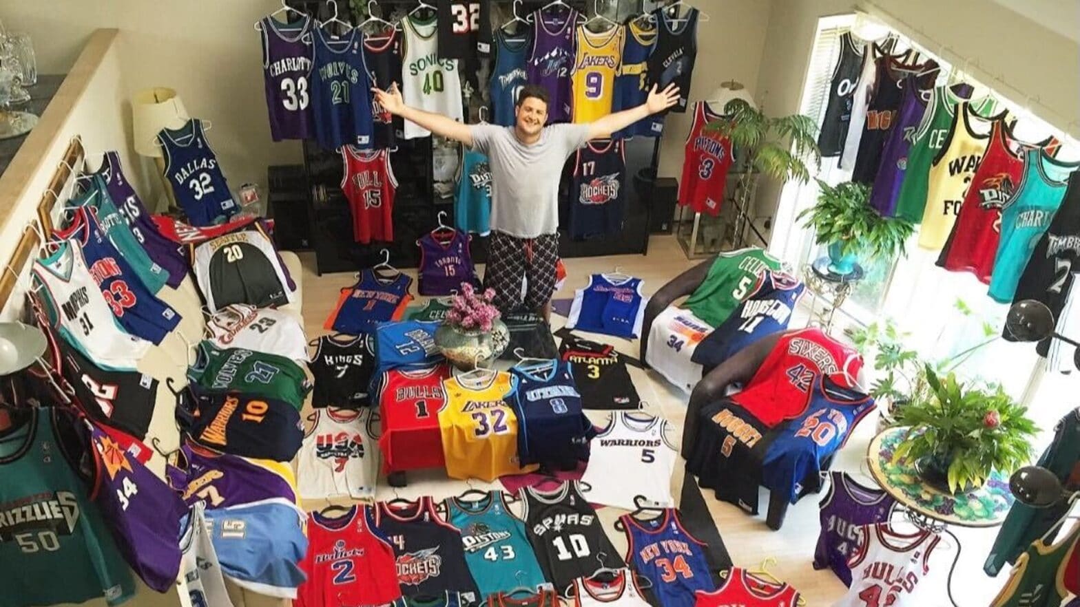 NBA Jersey Day: This fan has an unbelievable jersey collection | NBA.com