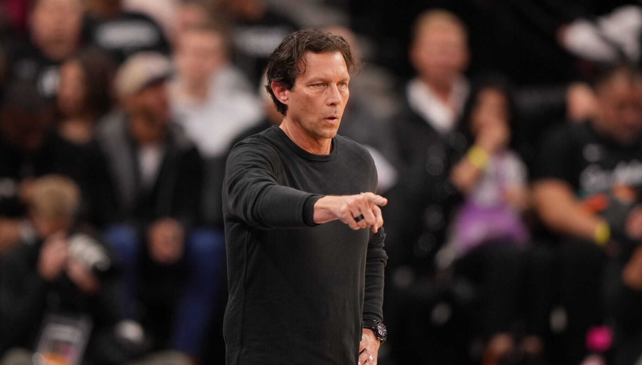 In Paris, Quin Snyder briefly gets back to work | NBA.com