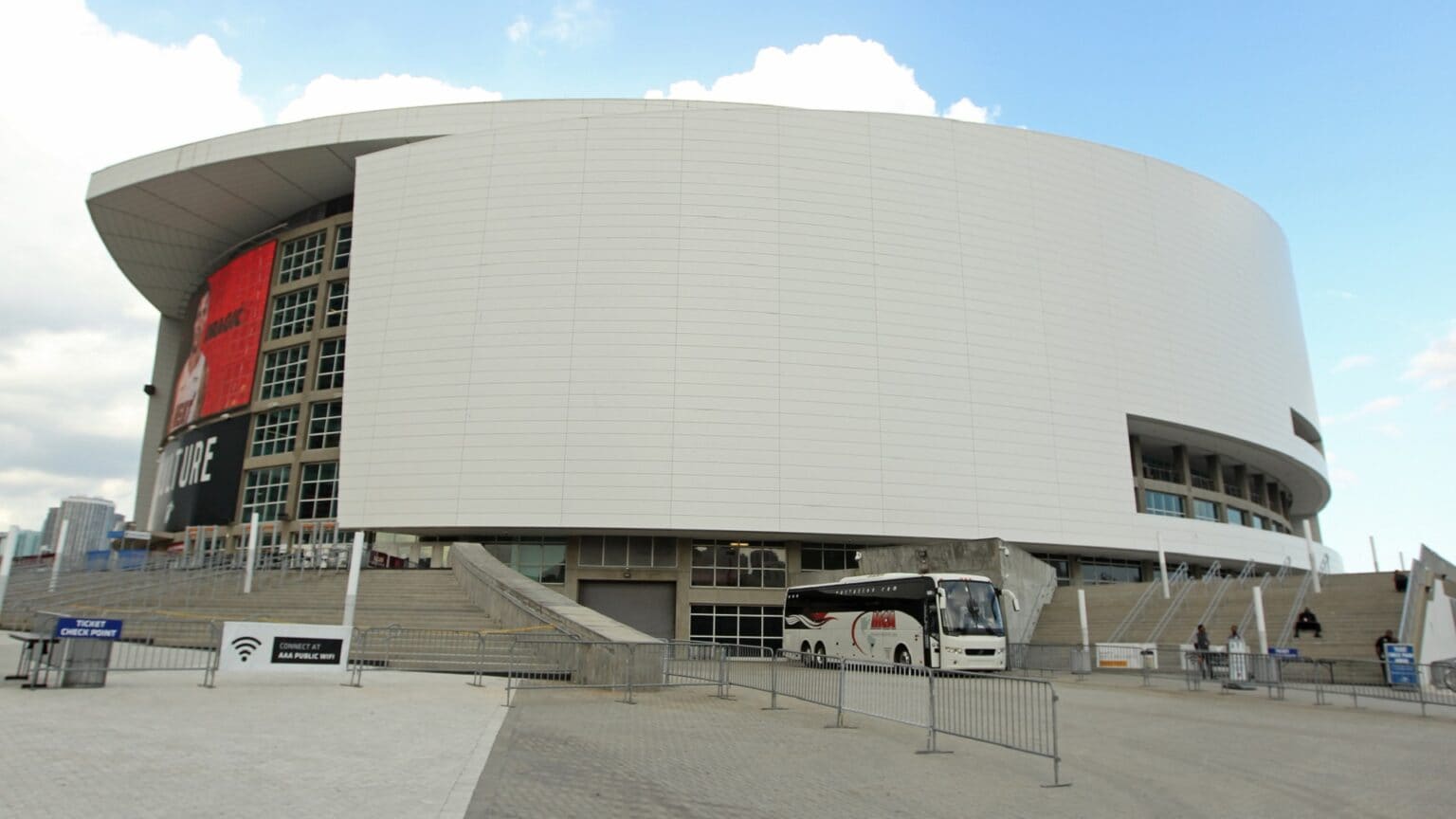 Miami Heat home arena gets temporary name after FTX collapse | NBA.com
