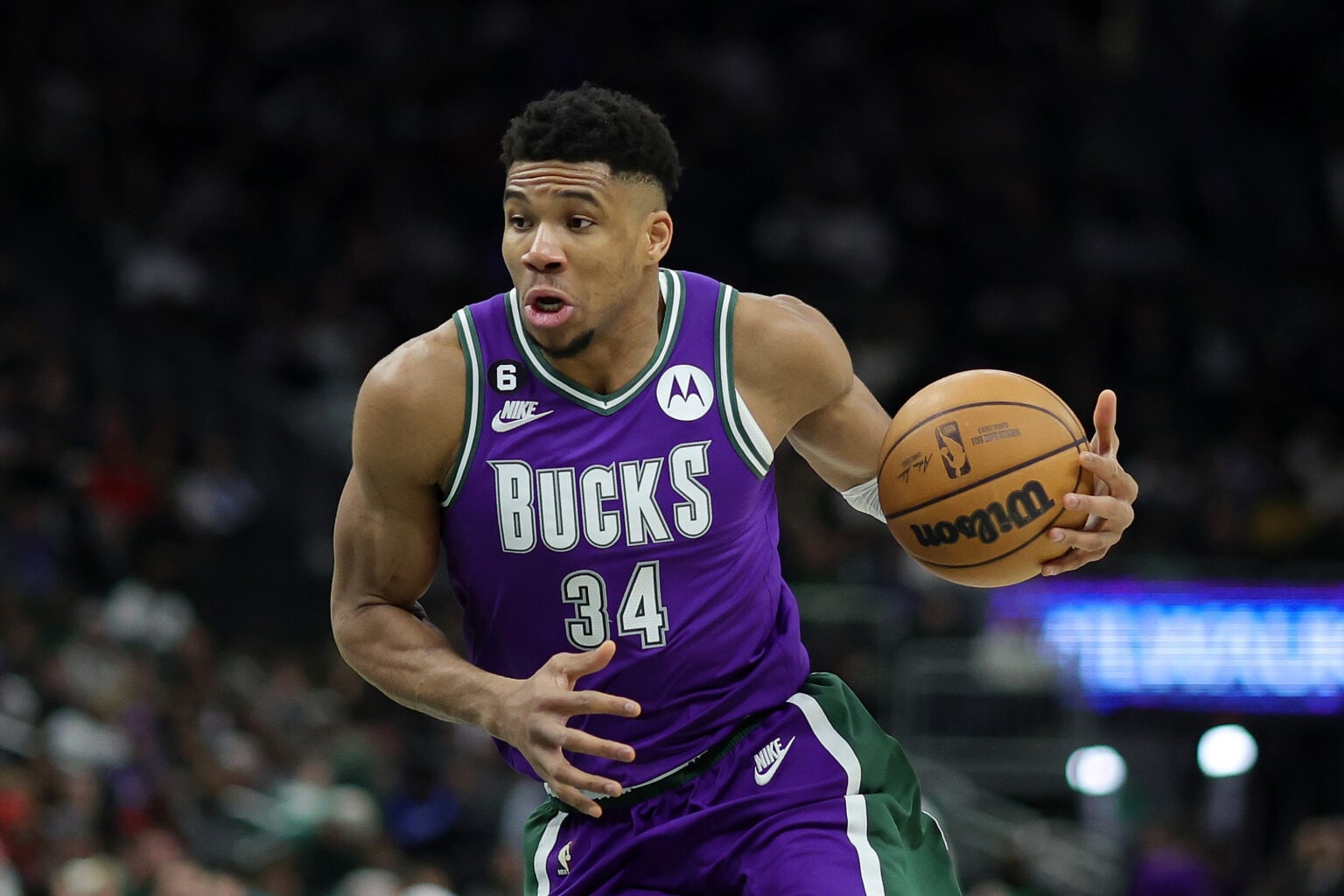 Giannis Antetokounmpo ruled out with knee injury | NBA.com