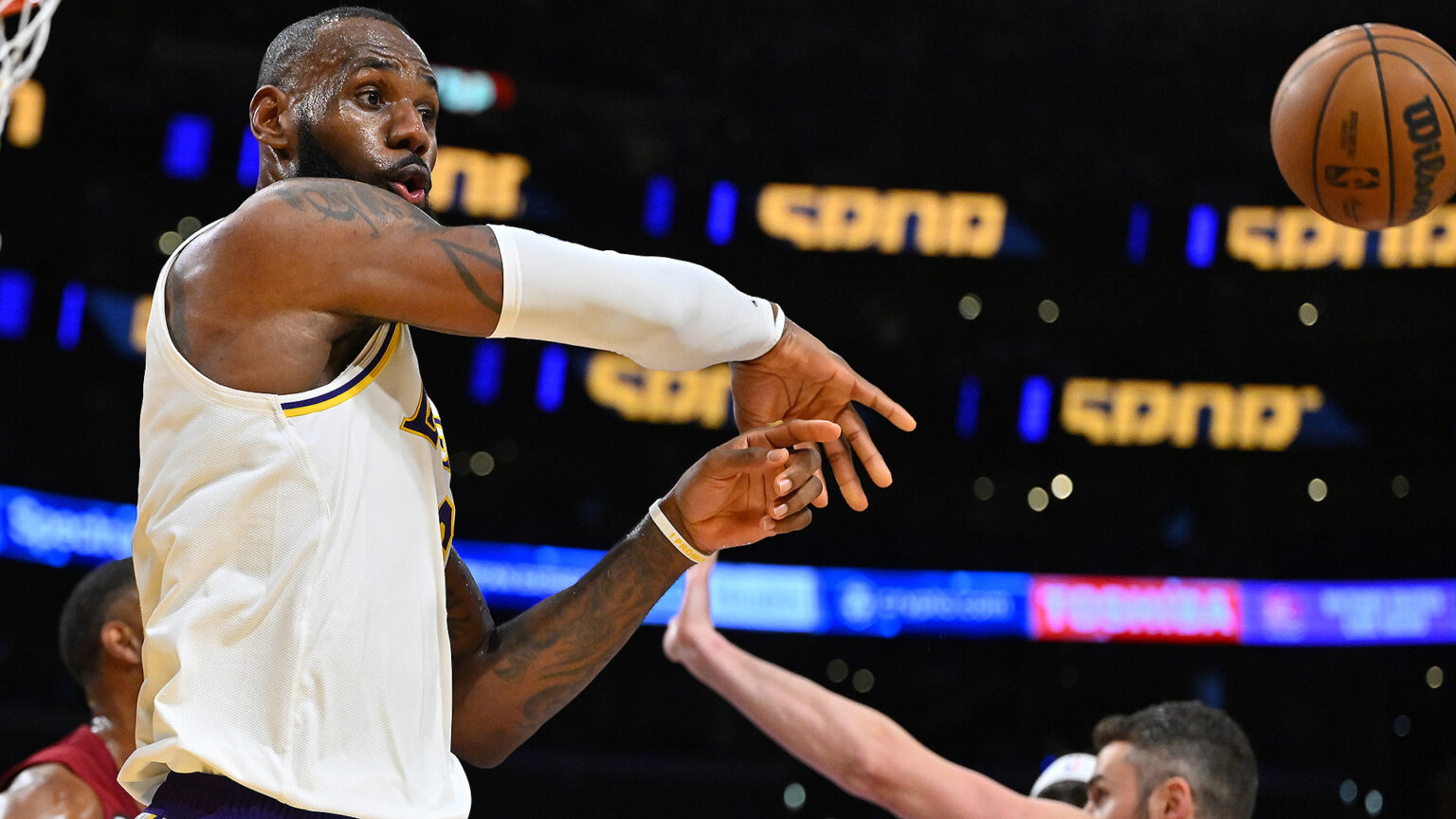 LeBron James' game is Stockton-to-Malone in 1 tidy package | NBA.com