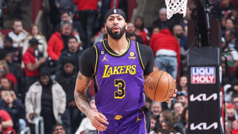 Anthony Davis signs extension with Lakers | NBA.com