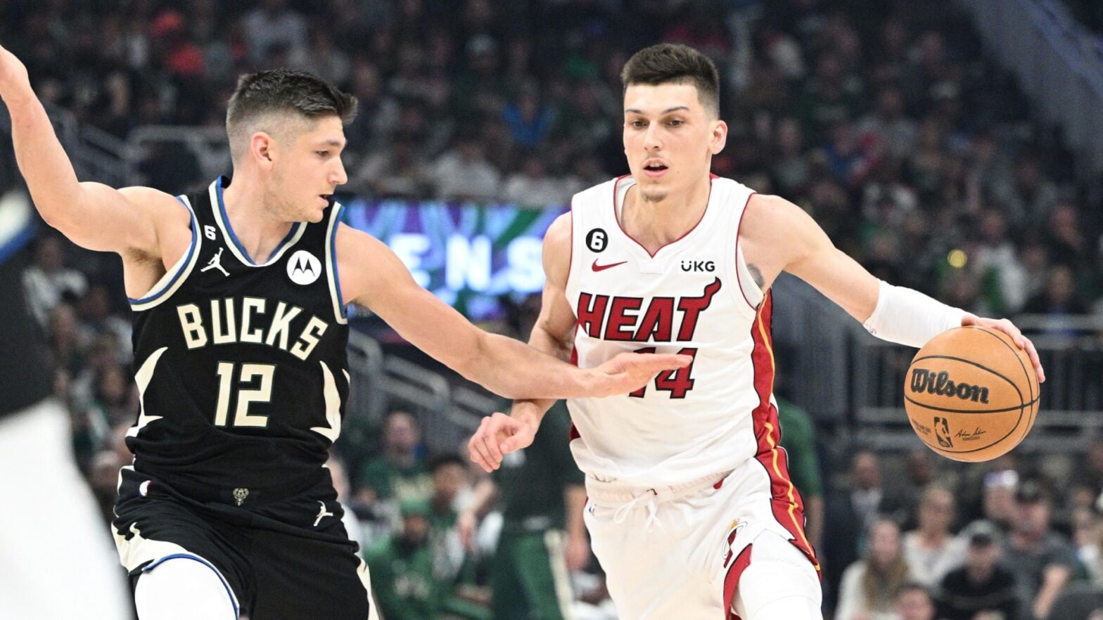 Miami Heat guard Tyler Herro breaks right hand in Game 1 | NBA.com