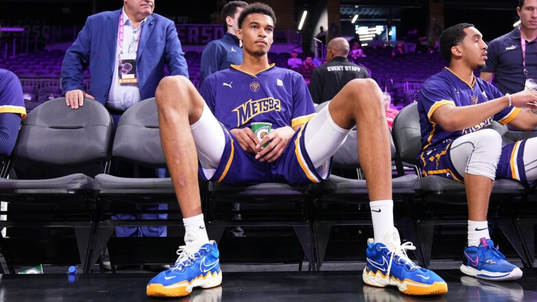 How Victor Wembanyama would fit on each of the 14 lottery rosters | NBA.com