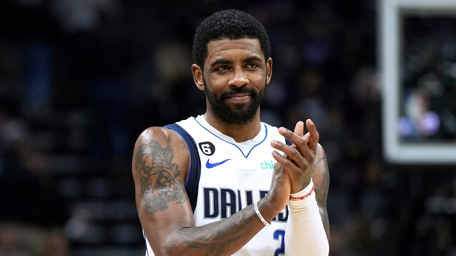 Kyrie Irving returns to Mavericks for $126 million over 3 years | NBA.com