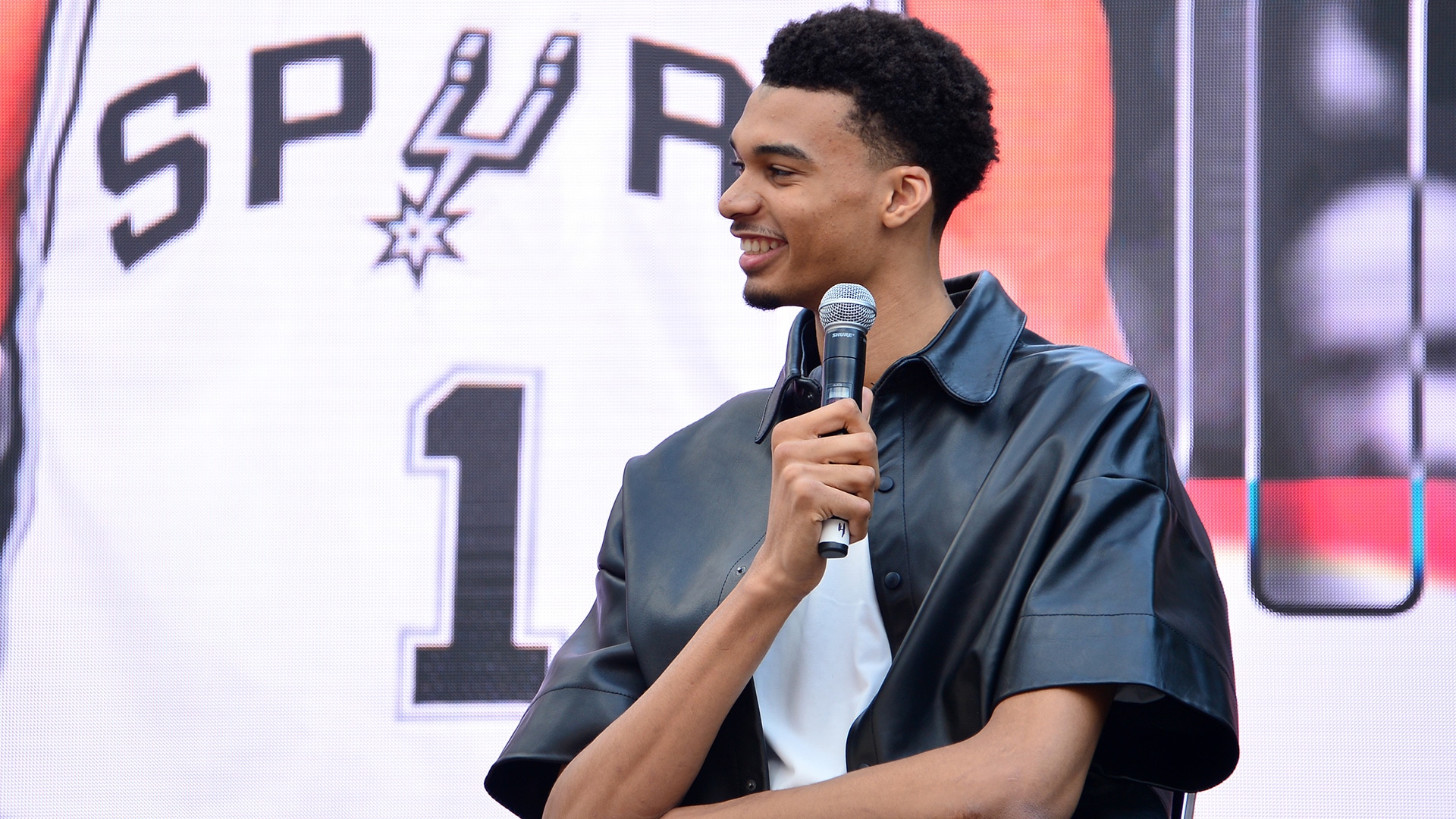 The official site of the NBA for the latest NBA Scores, Stats & News ...