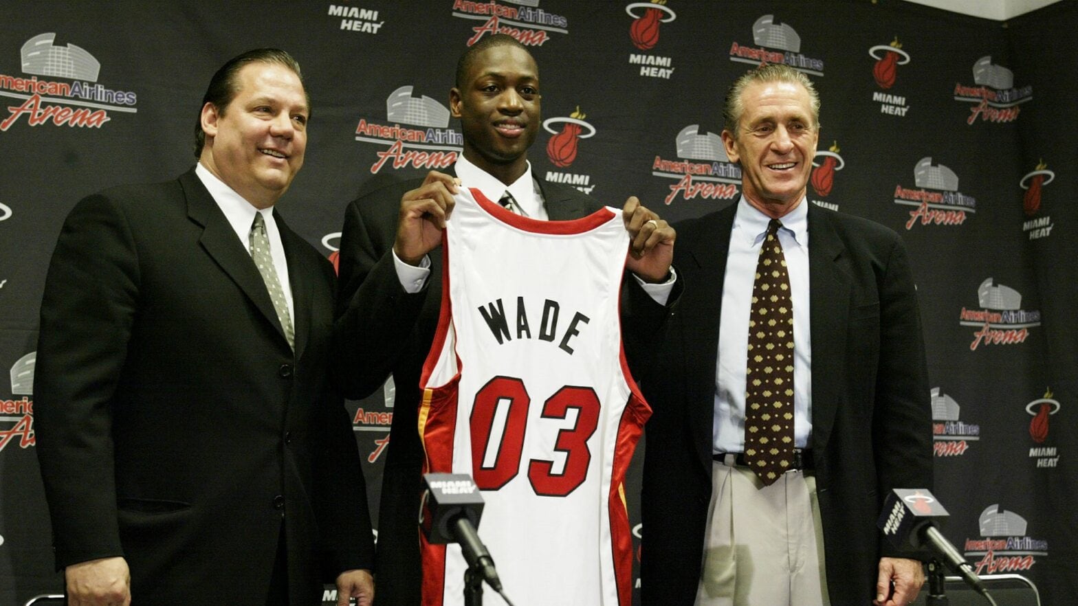 Miami's favorite son, Dwyane Wade, enters Hall of Fame | NBA.com