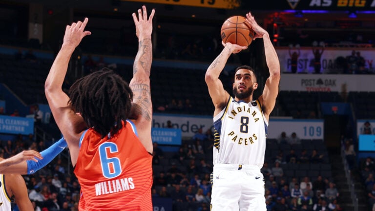 Magic sign free agents Trevelin Queen and Brandon Williams | NBA.com