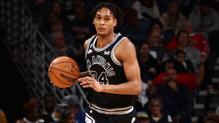 Devin Vassell signs multi-year extension with Spurs | NBA.com
