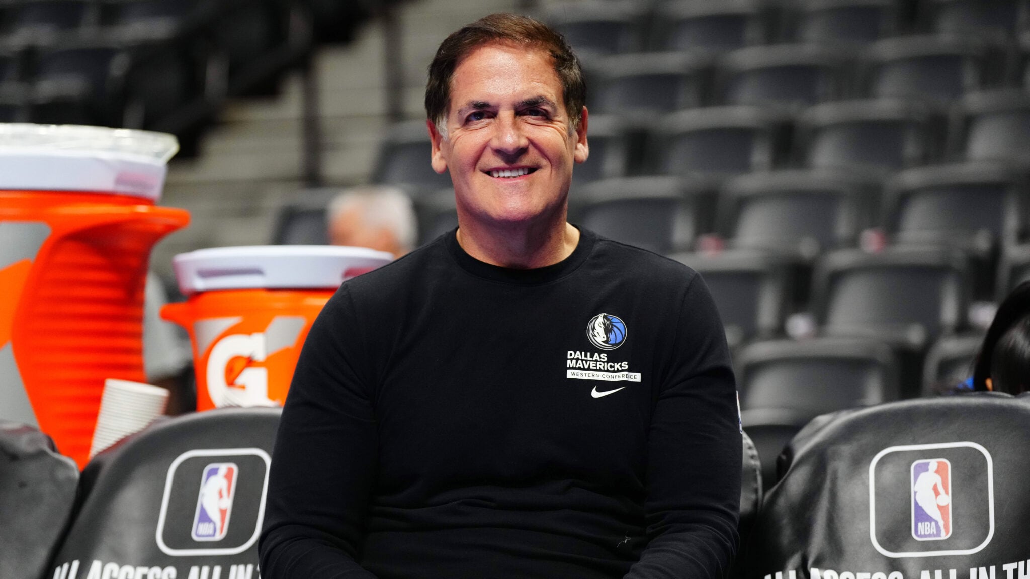 Reports: Mark Cuban enters agreement to sell majority stake of Mavericks | NBA.com