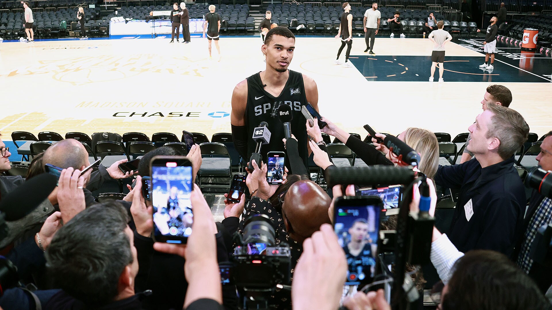 The official site of the NBA for the latest NBA Scores, Stats & News ...