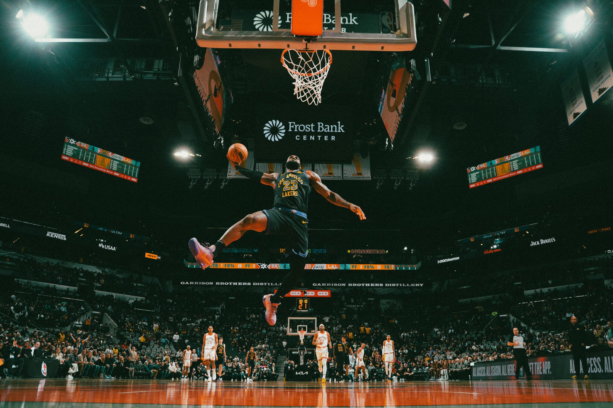 NBA Starting 5, Dec. 16: Brunson drops 50; Wemby wins vs. LeBron | NBA.com