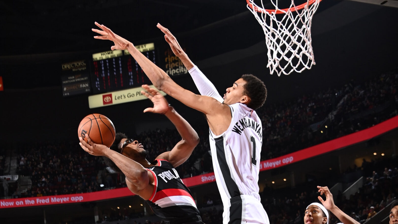 Wemby Watch: As 2023 ends, Victor Wembanyama keeps on rolling | NBA.com