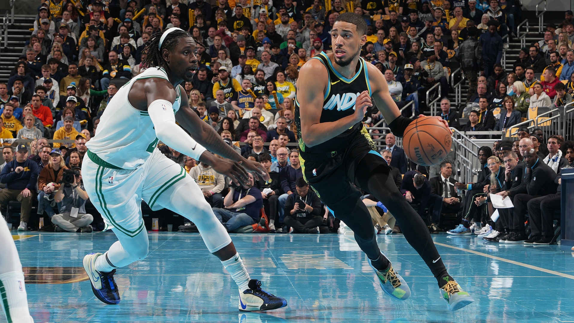 The official site of the NBA for the latest NBA Scores, Stats & News ...