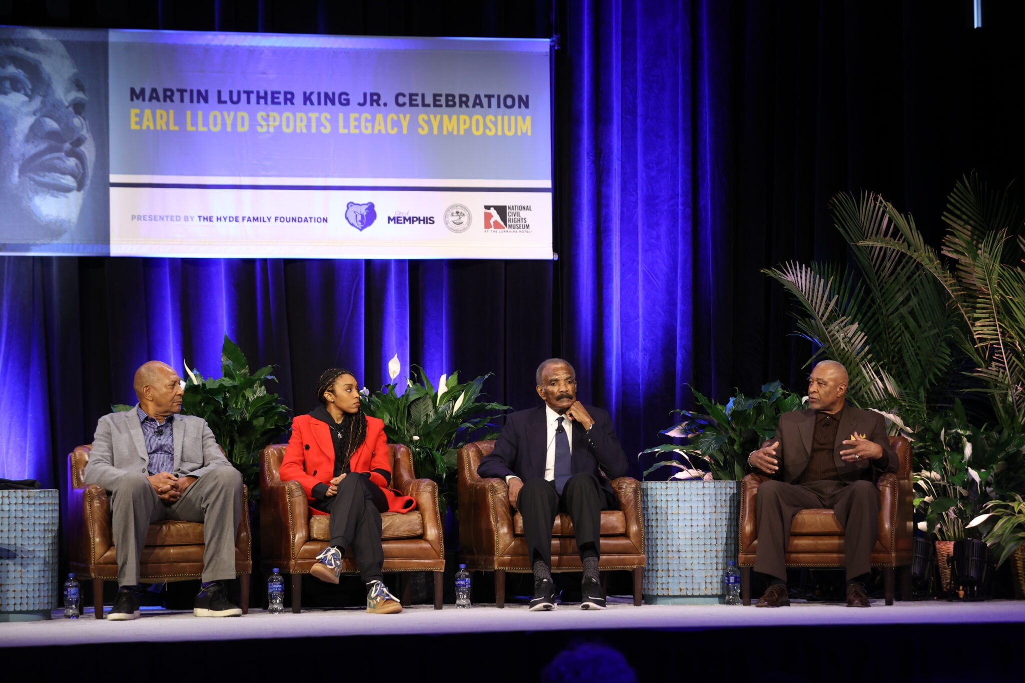 Newest honor a personal one for NBA legend Alex English | NBA.com