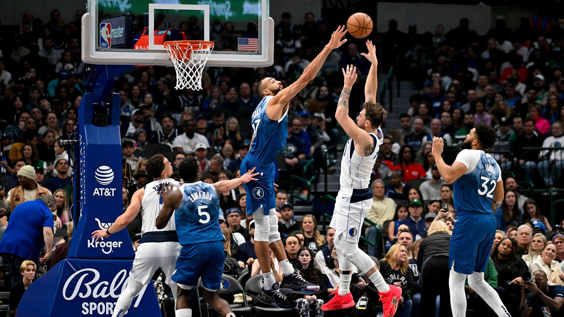 The official site of the NBA for the latest NBA Scores, Stats & News ...