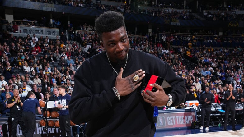Thomas Bryant receives championship ring