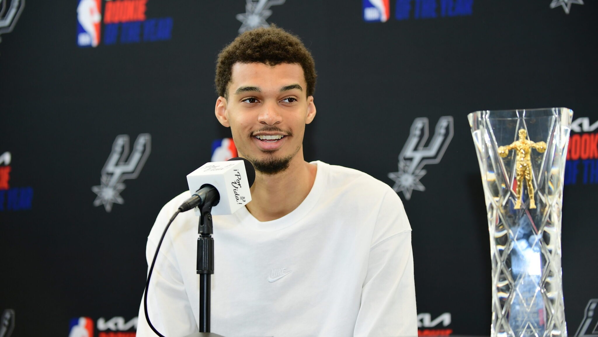 Victor Wembanyama steals the show with 24 points for France in Olympic ...