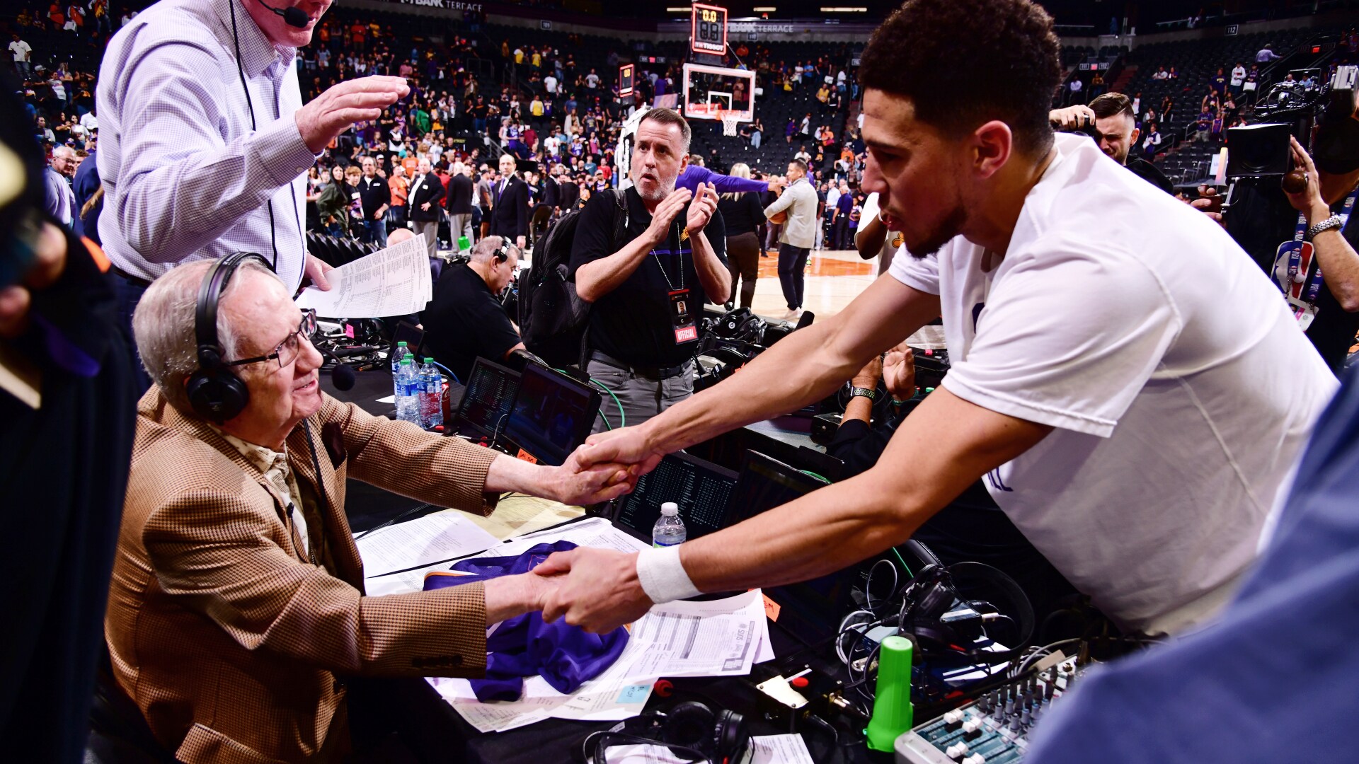 Phoenix Suns react to passing of legendary broadcaster of Al McCoy ...