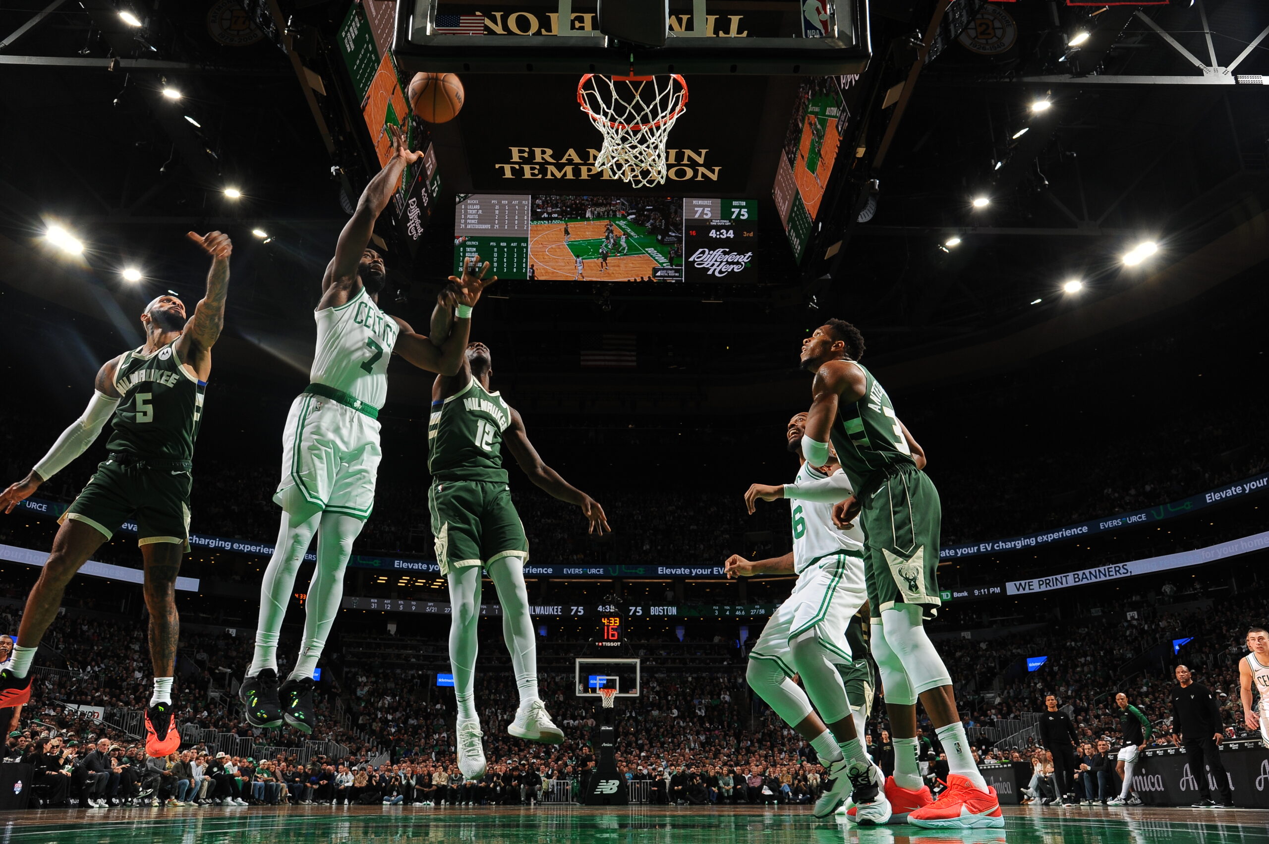 Milwaukee Bucks vs Boston Celtics Oct 28, 2024 Game Summary | NBA.com