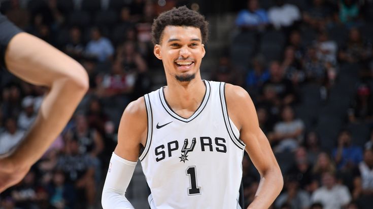 Spurs' Victor Wembanyama records rare '5x5' line for 2nd time