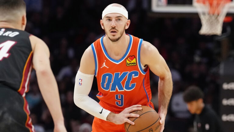 Thunder sign Alex Caruso to reported 4-year, $81 million extension ...